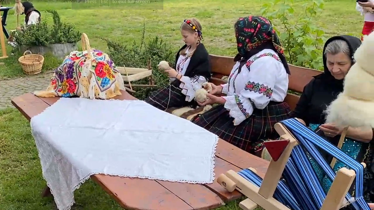 Casa Muzeu Rogoz - The museum house in Rogoz, Maramureș - Via ...